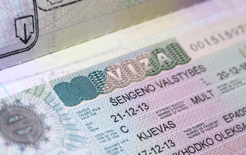 Seite Des Passes Mit Schengen-Visum Stockbild - Bild von makro ...