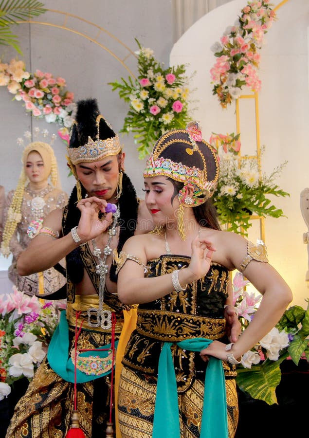 Sekaronsih is an Ancient Javanese Dance Editorial Stock Photo - Image ...