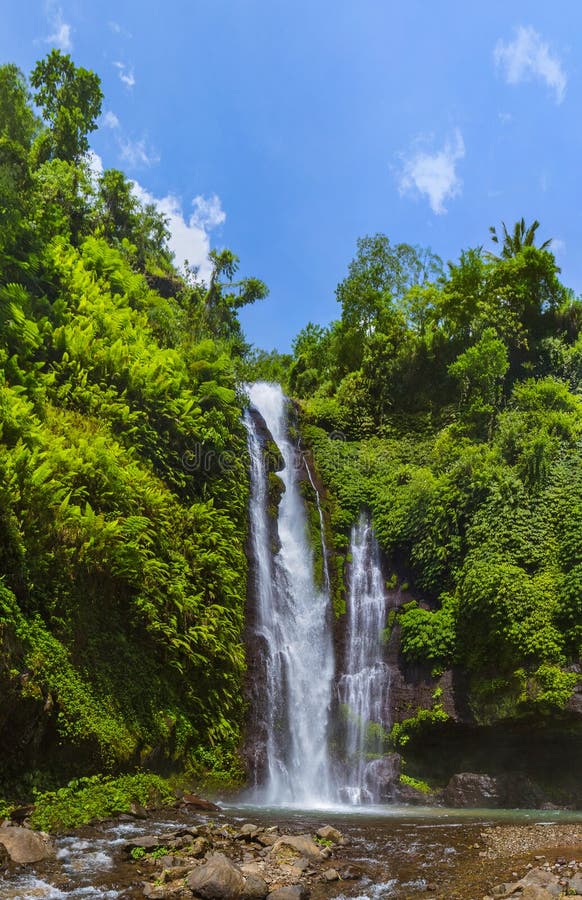 Sekumpul-Wasserfall - Bali-Insel Indonesien Stockbild - Bild von ...
