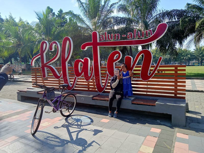 Selalu rindu editorial photo. Image of kotaku, vehicle - 206438346