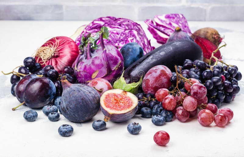 Alimento Azul E Roxo Bagas, Frutas E Legumes Imagem de Stock - Imagem ...