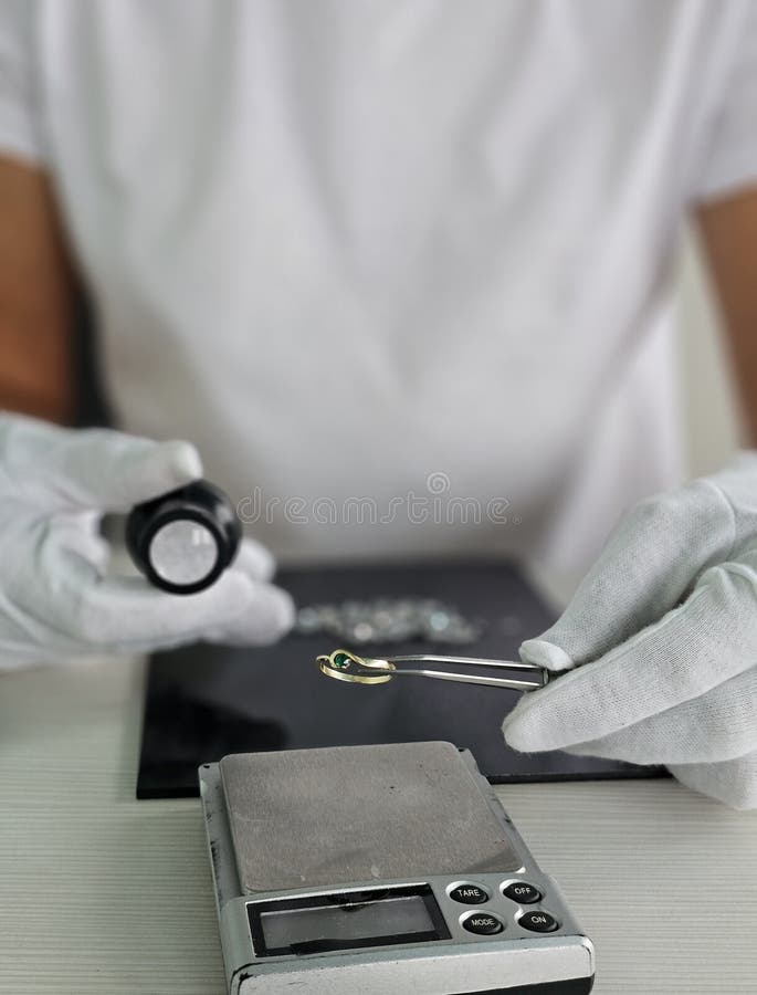 Selection and Sorting of Diamonds Using Special Device for Quality ...