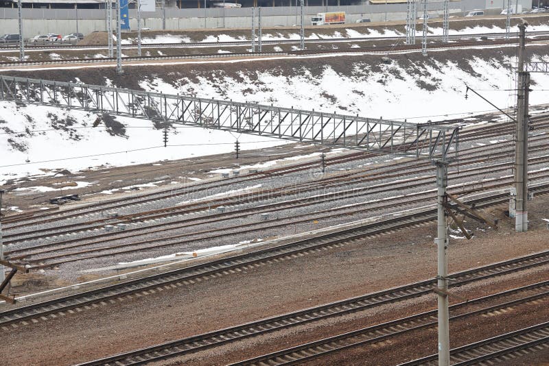 Selective Electric Train Electrification System. Ground Contact Network ...