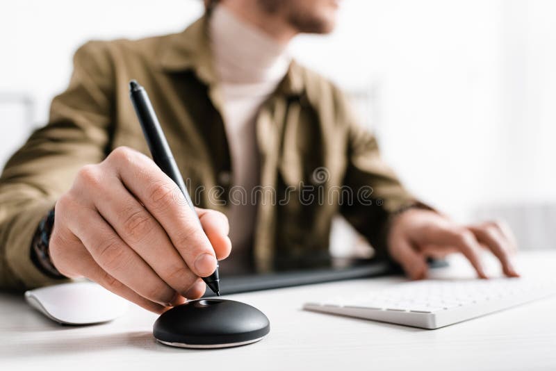 Selective Focus of 3d Artist Using Computer Keyboard and Graphics ...