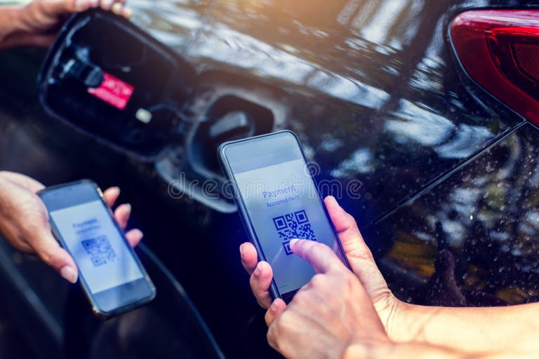 Selective Focus To Hand Using Smart Phone To Scan QR Code Tag with ...