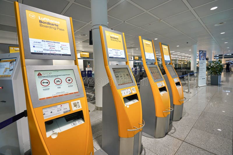 Self-service Check-in Facilities at Terminal 2, Munich Airport ...