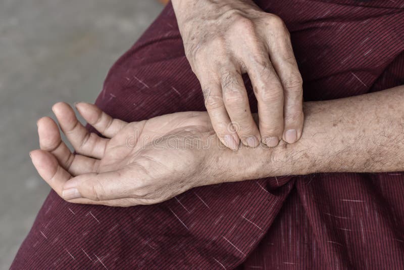 Self-examination of Pulsation. Counting Pulse Rate Stock Photo - Image ...