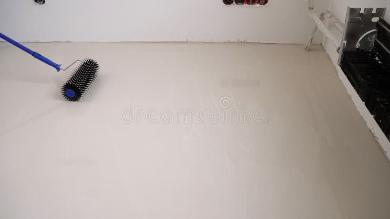 Self-leveling Epoxy with Needle Roller. Spiked Roller for Bulk Floor ...