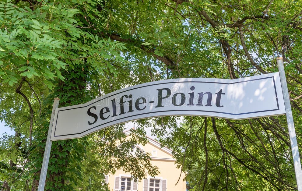 Selfie Point Sign in a Beautiful Park Stock Image - Image of people ...