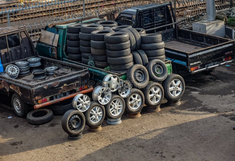 Sell tyres editorial stock image. Image of trucks, market - 132411429