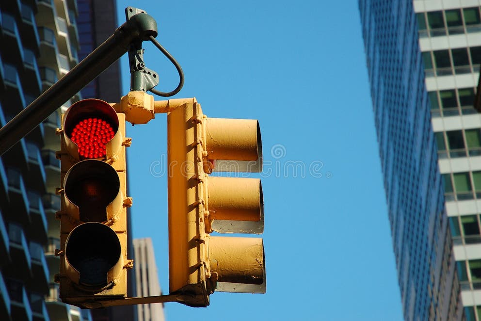 Semáforo rojo en Manhattan foto de archivo. Imagen de arte - 9463934