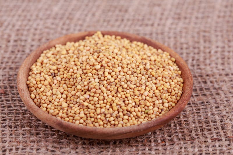 Sementes De Mostarda Fotos De Stock - Baixe 6,483 Fotos Royalty Free