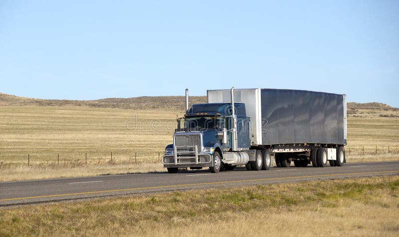 Semi truck with trailer editorial image. Image of america - 114433535