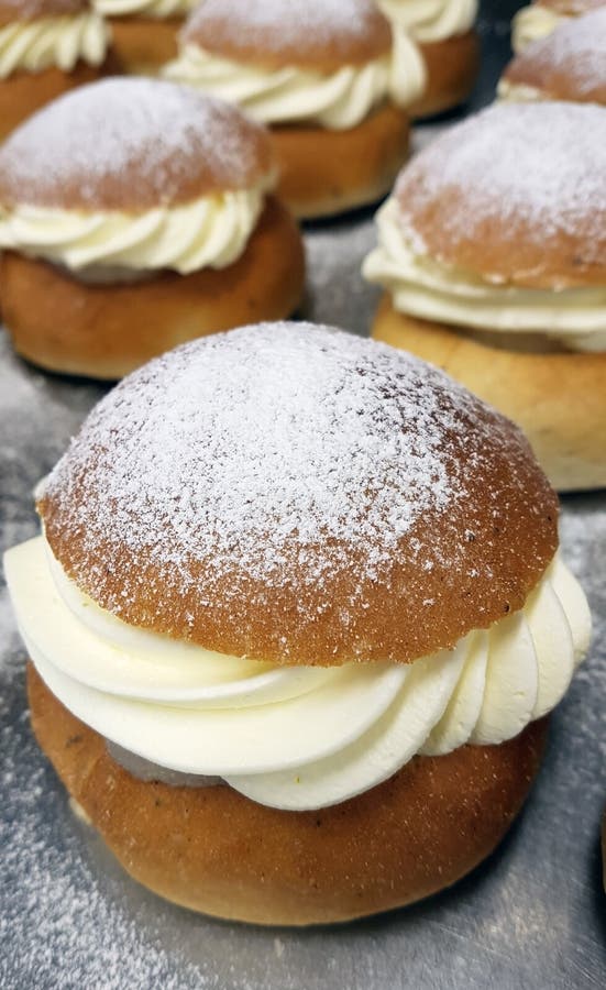 Semlor stock image. Image of cream, swedish, wheat, fettisdagen - 141485399