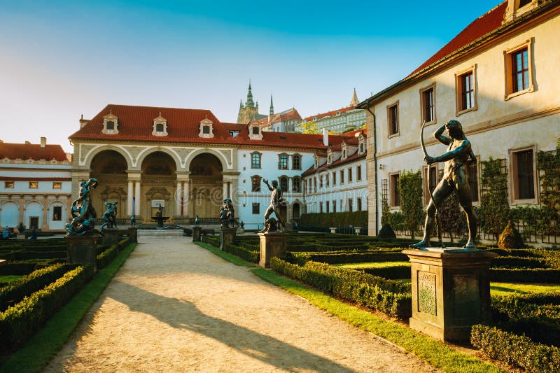 Senado De La República Checa En Praga Fotos De Stock - Descarga 191 ...