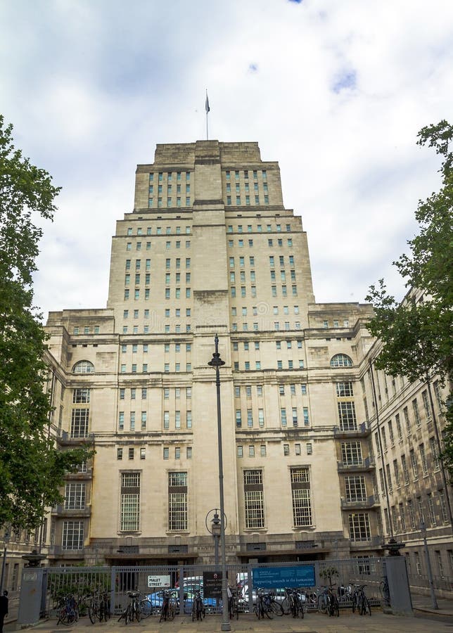 Senate House in Bloomsbury, London Editorial Photography - Image of ...