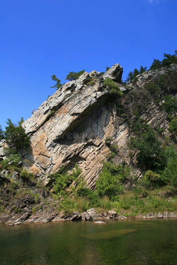 Rock Cliff Lake stock photo. Image of rural, lake, natural - 2959410