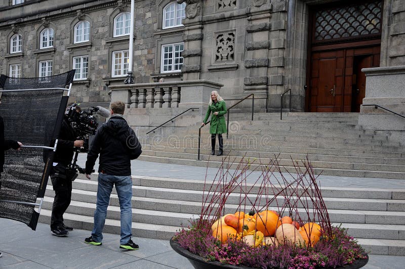 Senhora JOURNALISTA DE METTE HYBEL Foto Editorial - Imagem de senhora ...