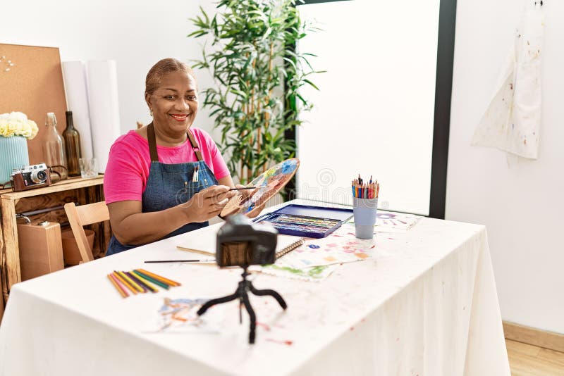Senior African American Woman Recording Draw Tutorial at Art Studio ...