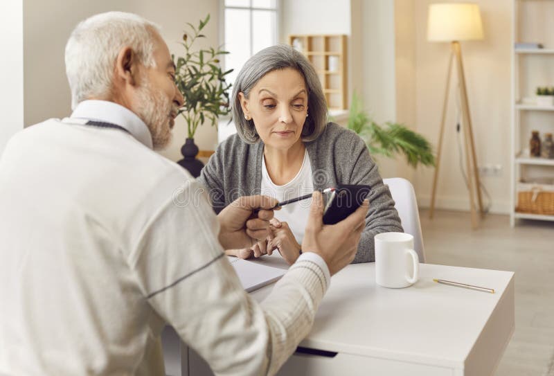 How To Text Older Women Examples Stock Photos - Free & Royalty-Free ...