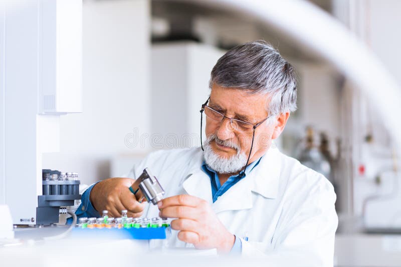 Senior Male Researcher in a Lab Stock Image - Image of experiment, male ...