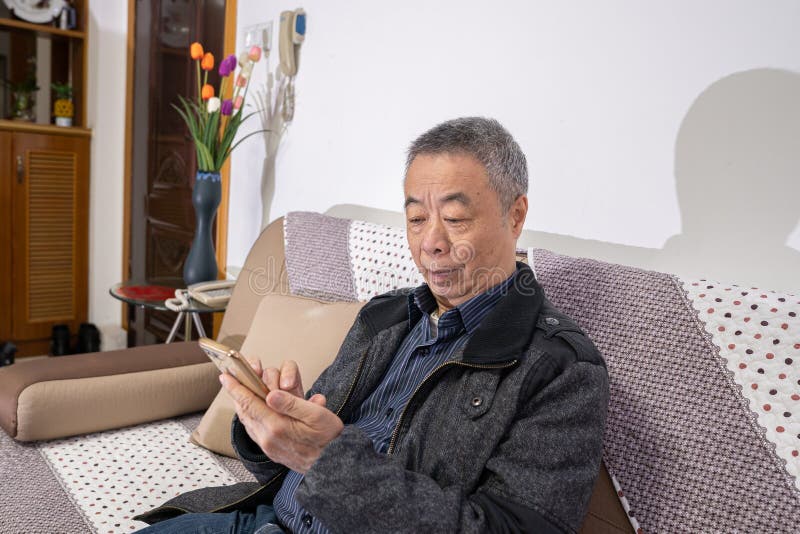 Old Man Phone Free To Use Images Stock Photos - Free & Royalty-Free ...