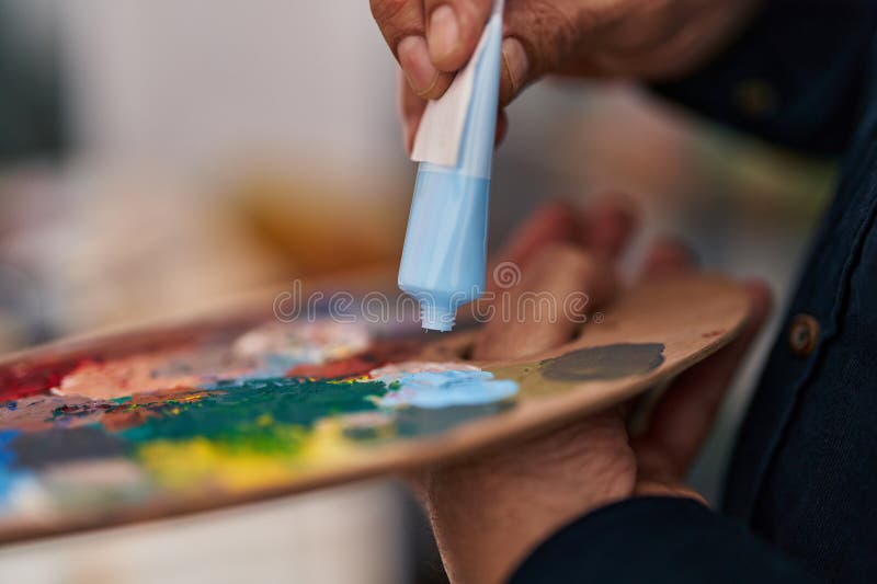 Senior Man Mixing Color on Palette at Art Studio Stock Photo - Image of ...