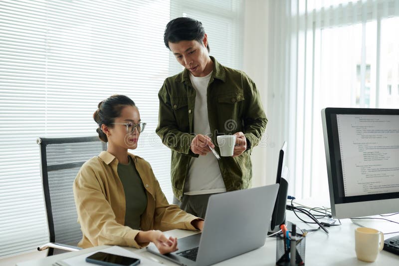Senior Developer Helping Colleague Stock Photo - Image of teamwork ...