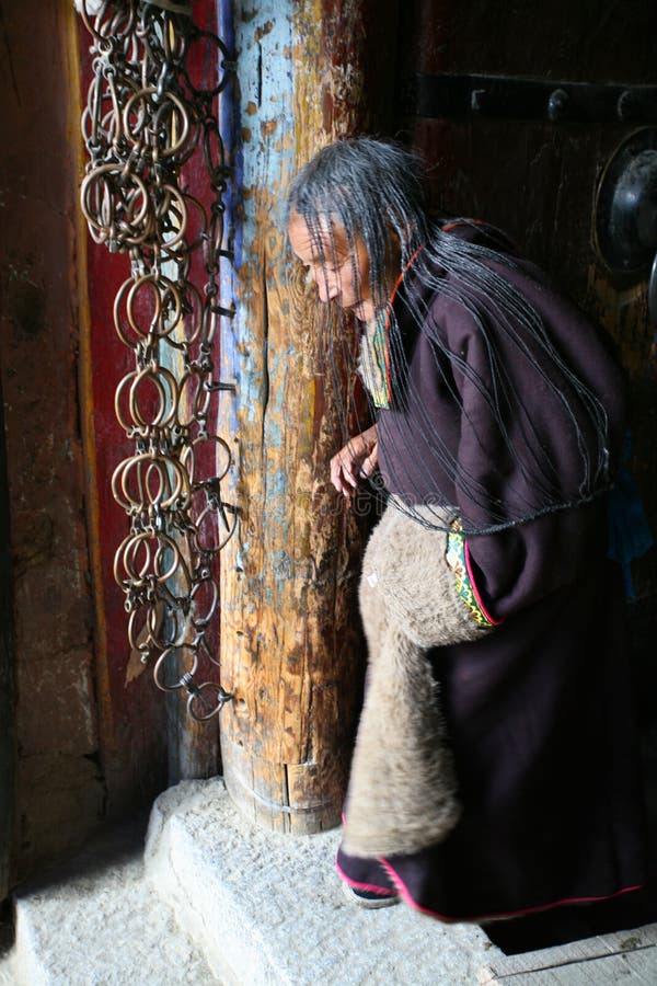 A Senior Tibetan Lady, Lhasa Tibet Editorial Stock Image - Image of ...