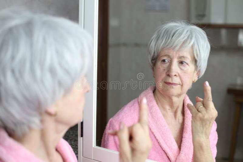 Practicing Speech Mirror Stock Photos - Free & Royalty-Free Stock ...