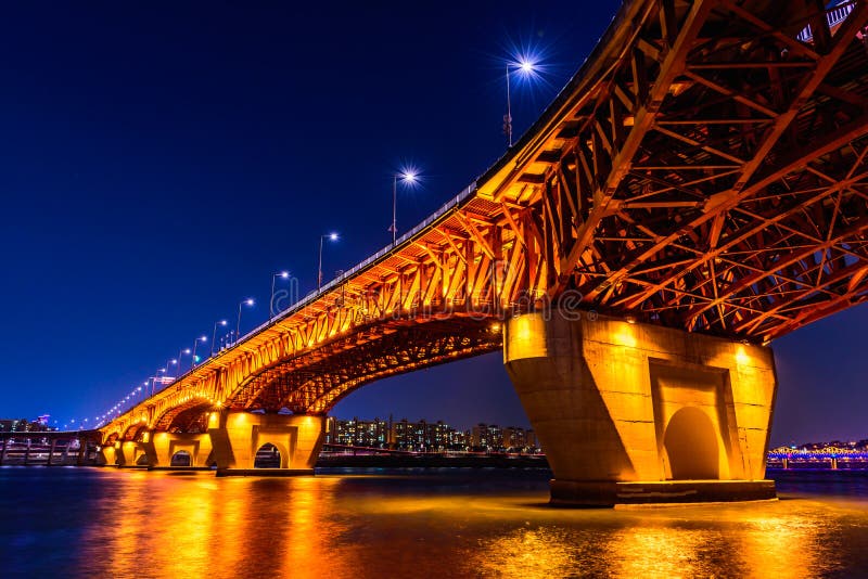 Seongsu Bridge at Nigth in Seoul Stock Photo - Image of life, scene ...