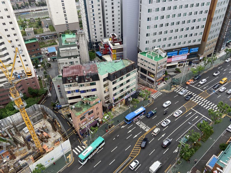 Seoul road editorial stock photo. Image of skyscraper - 218920793
