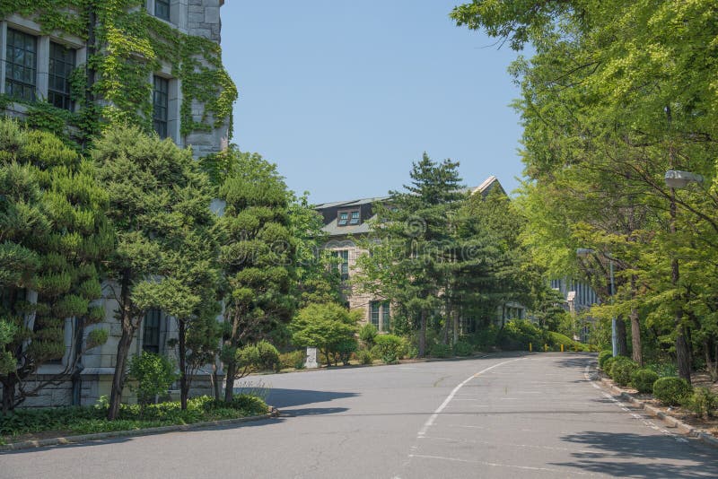 Ewha Womans University editorial photography. Image of ewha - 100857782