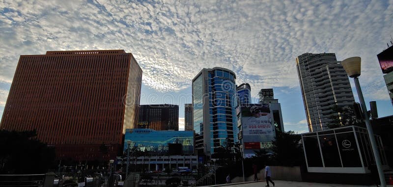 Seoul Square Building editorial photography. Image of station - 124587662
