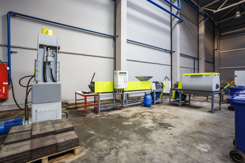 Equipment for Pressing Debris Sorting Material To Be Processed in ...