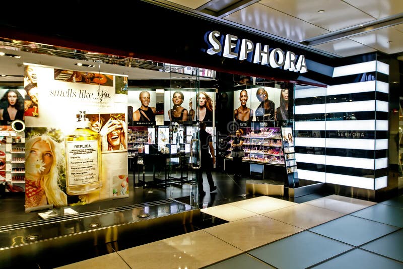 Sephora, New York editorial stock image. Image of avenue - 69377859