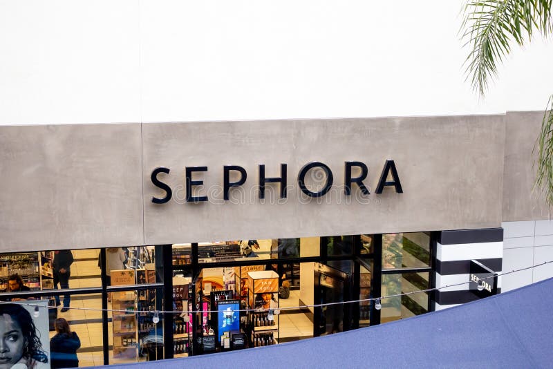 Sephora store sign editorial image. Image of powder - 147618220