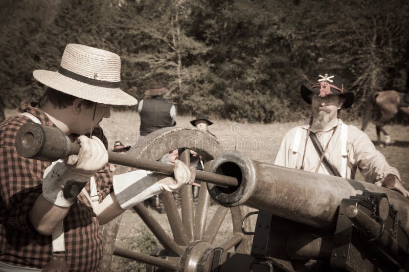 Reenactment Of Loading Muskets During The American Revolution,Fort ...