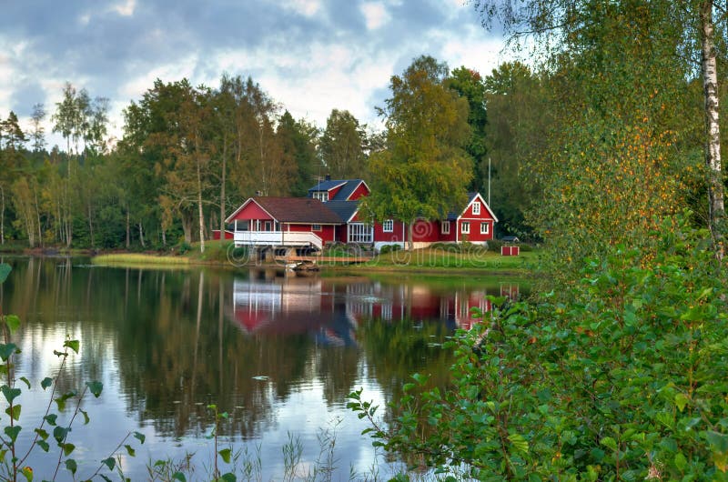 Typische September-Landschaft in Schweden Stockfoto - Bild von farbe ...