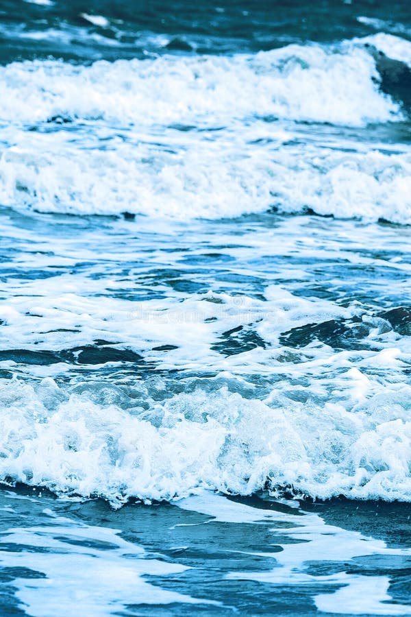 Sequence of Waves Beating Against Shore Stock Photo - Image of group ...