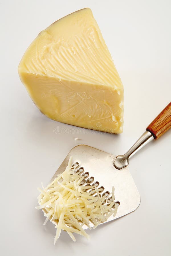 Ser tarty zdjęcie stock. Obraz złożonej z parmezan, włochy - 2681178