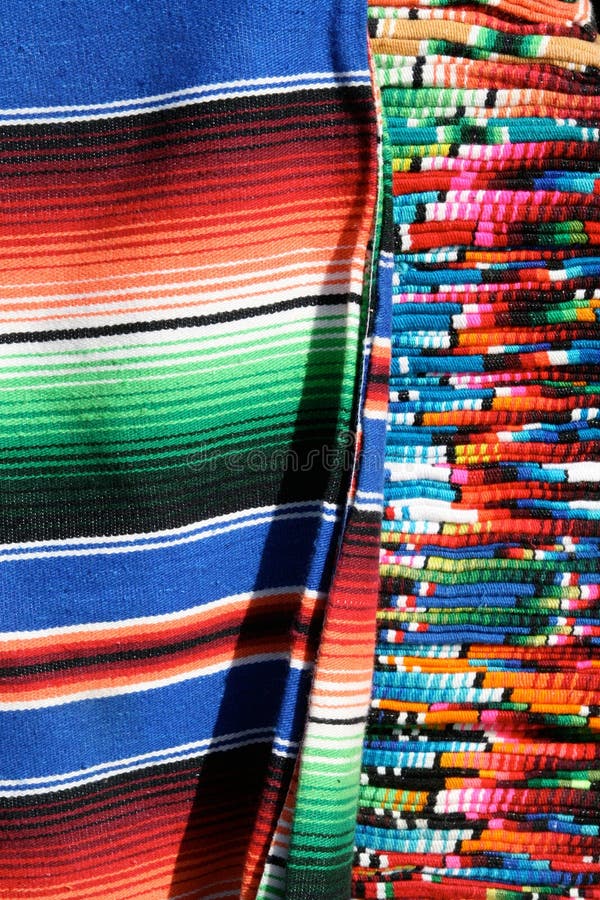 Serapes mexicano colorido imagen de archivo. Imagen de tejido - 1932725