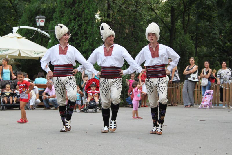 Serbian Dancers in Traditional Costume Editorial Image - Image of ...
