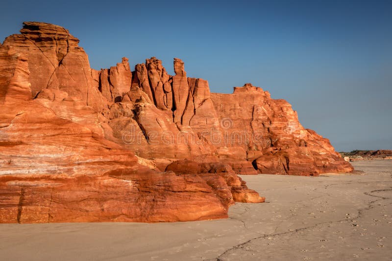 Serene Red Cliffs in Australia Occidentale Immagine Stock - Immagine di ...