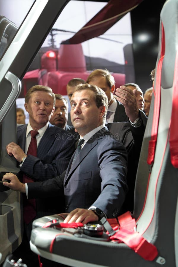 Sergei Ivanov Y Dmitry Medvedev Imagen de archivo editorial - Imagen de prima, sala: 33512704