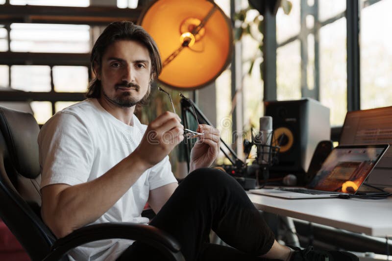 Man Singing in Recording Studio Stock Photo - Image of radio, studio ...