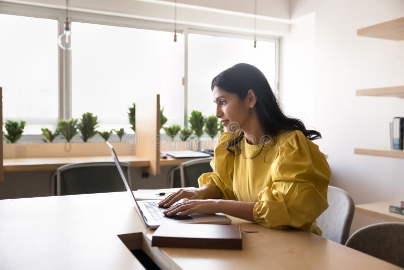Serious Manager Gibing Mobile Phone Consultation, Talking on Cellphone ...