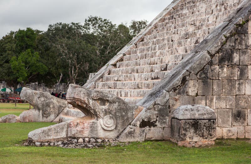 Serpent Head Stairway in El Castillo Pyramid, Chichen Itza, Mexico ...