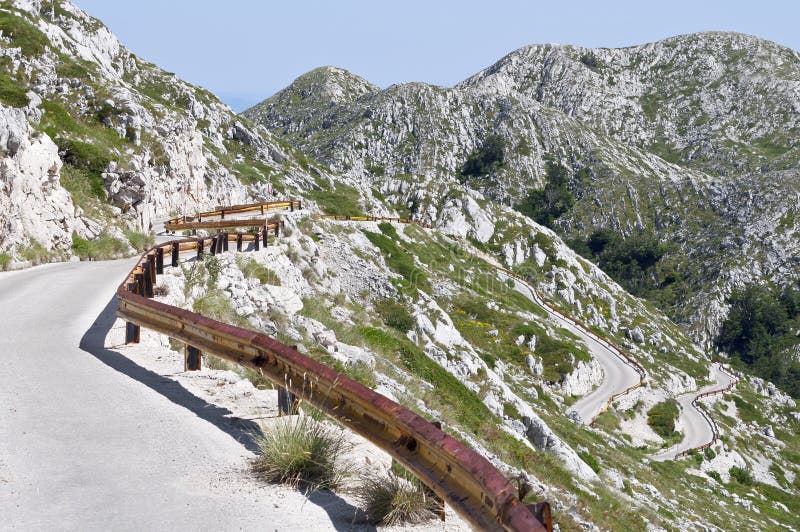 Serpentine road landscape stock image. Image of outdoor - 37368239