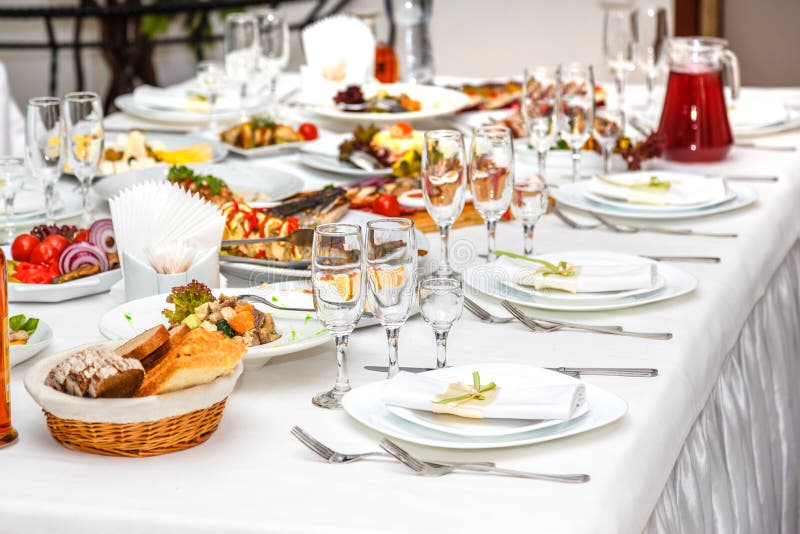 Served Banquet Table with Plates, Glasses and Dishes Stock Image ...